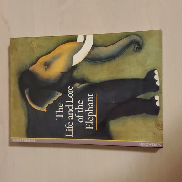 Robert Delort | Accents | The Life And Lore Of The Elephant By Robert ...